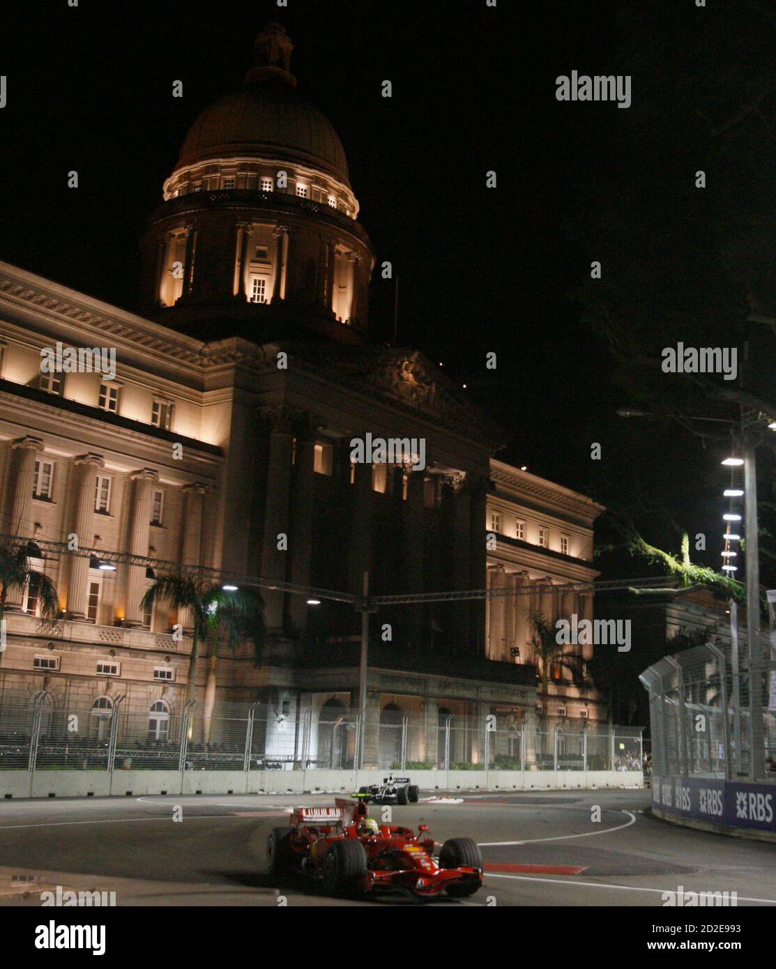 F1 singapore chicane hi-res stock photography and images - Alamy