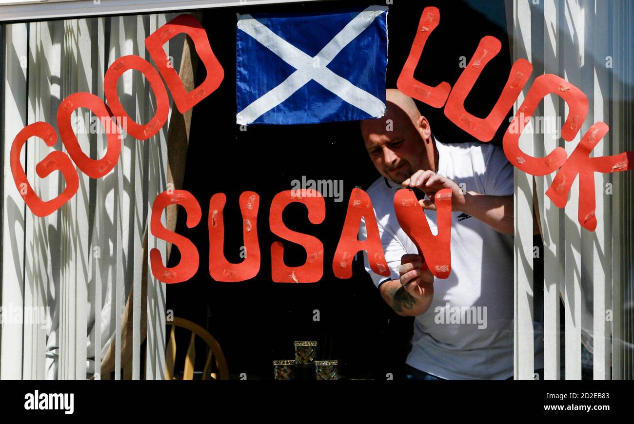 Susan boyle blackburn hi-res stock photography and images - Alamy