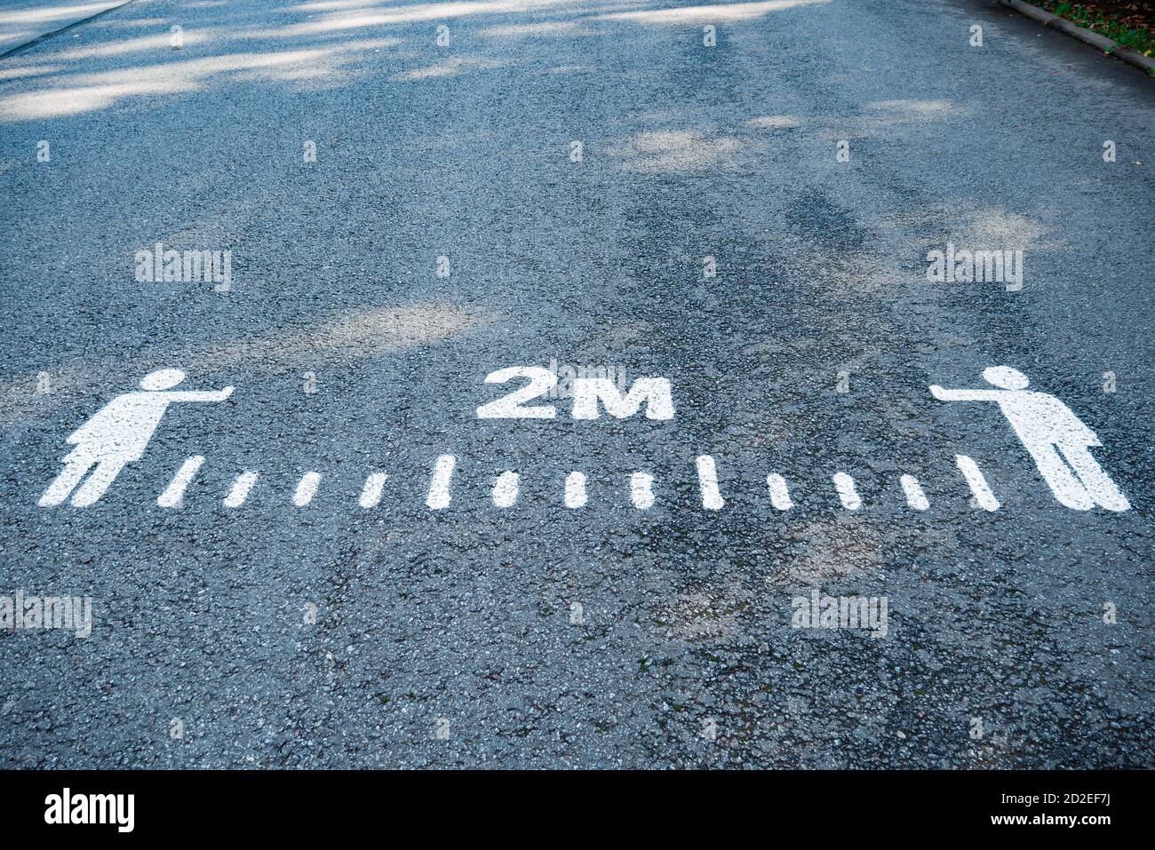 Measuring distance horizontal hi-res stock photography and images - Alamy
