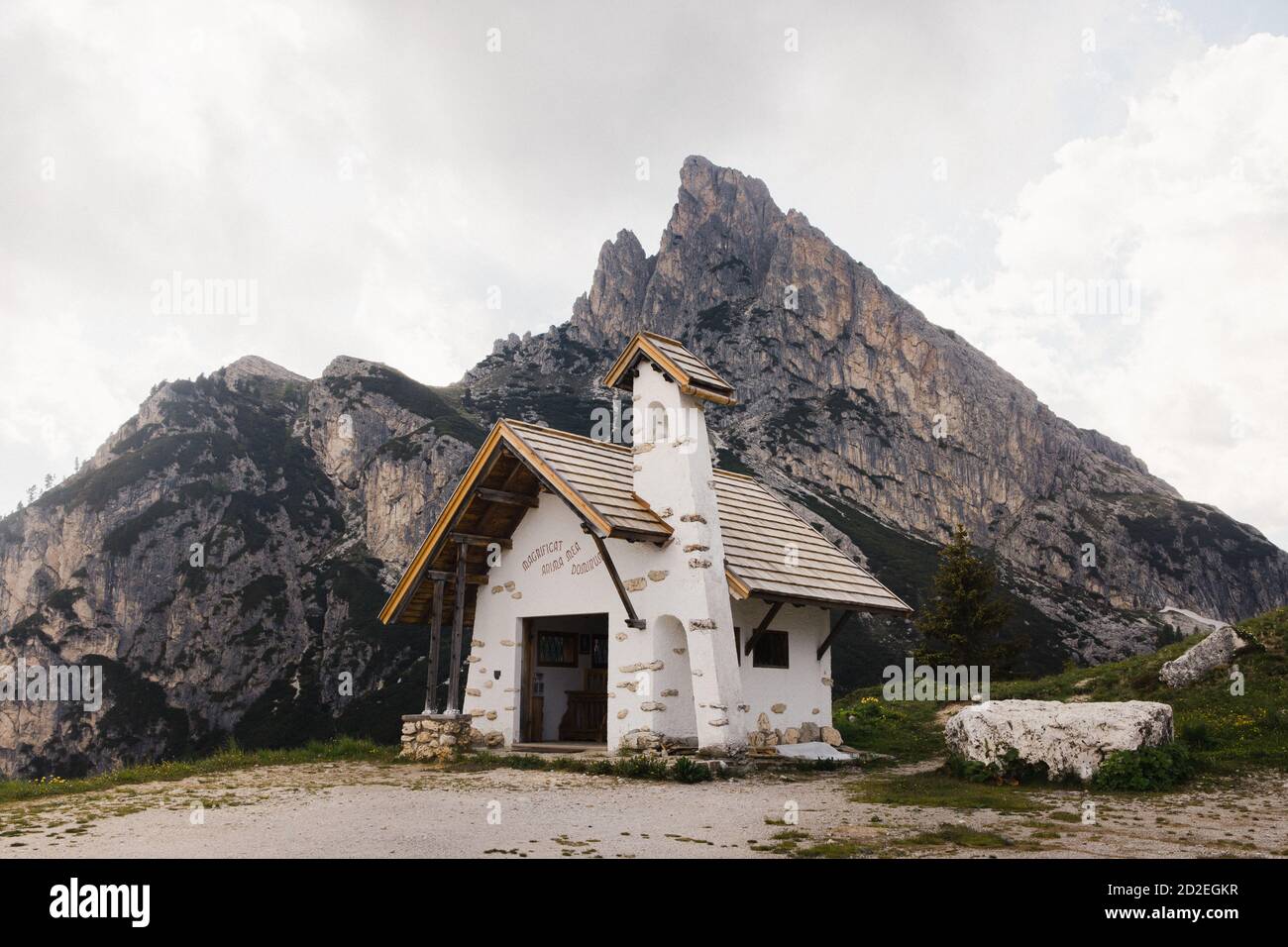 Little chapel in the mountains hi-res stock photography and images - Alamy