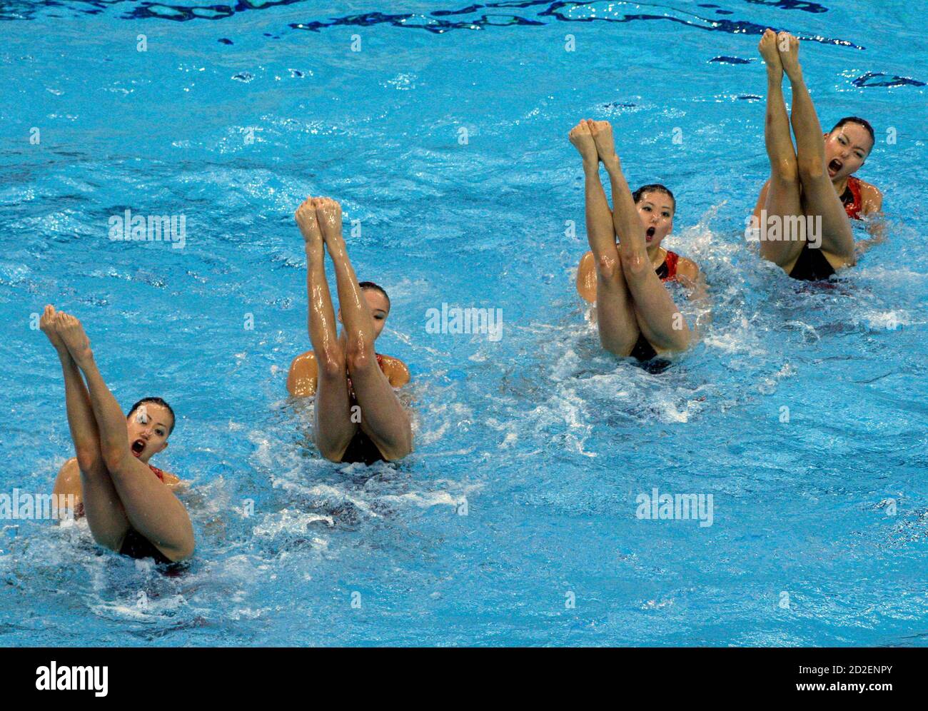 Japan synchronized swimming national team hi-res stock photography and ...