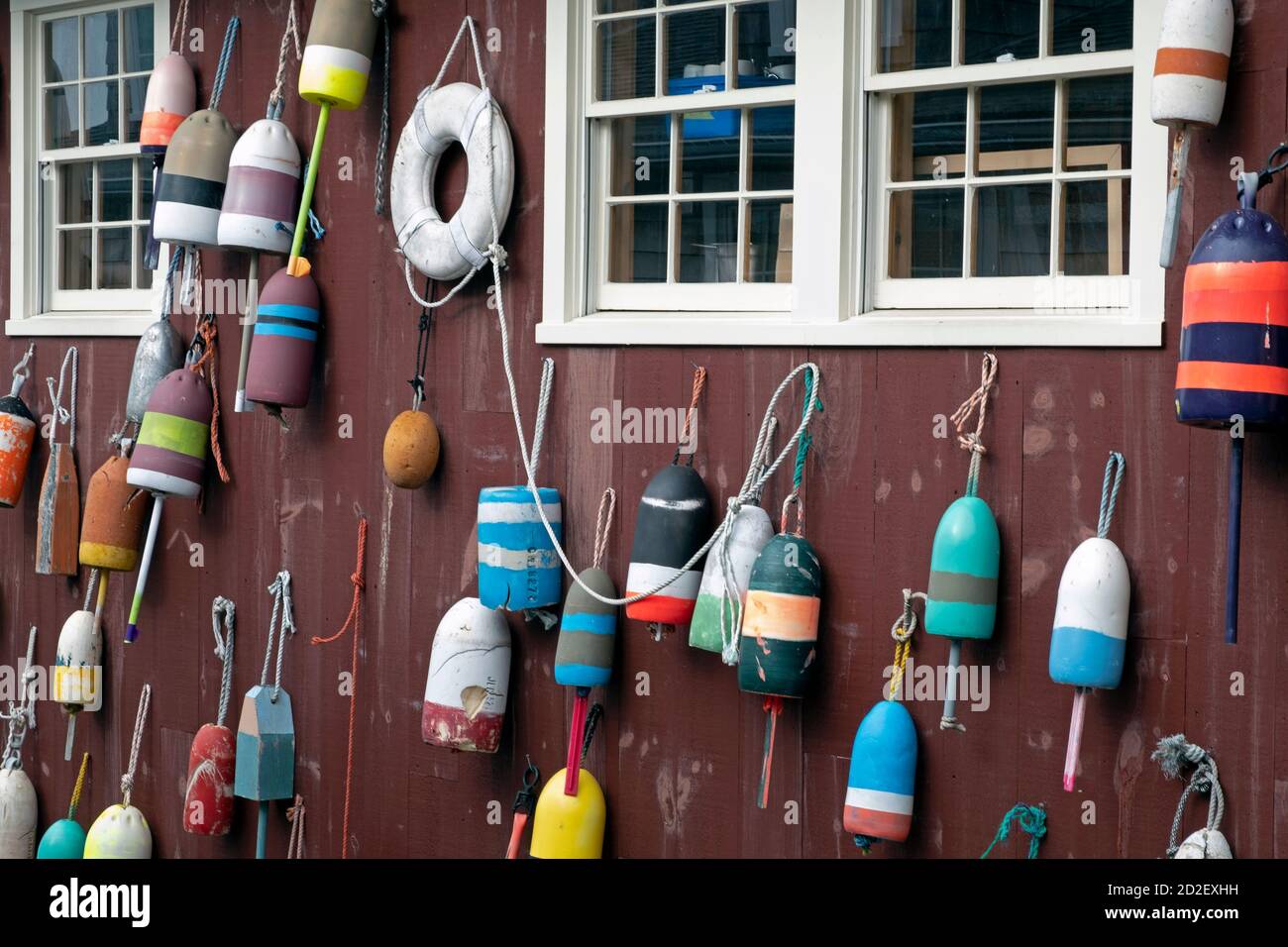 Lobster trap decor hi-res stock photography and images - Alamy
