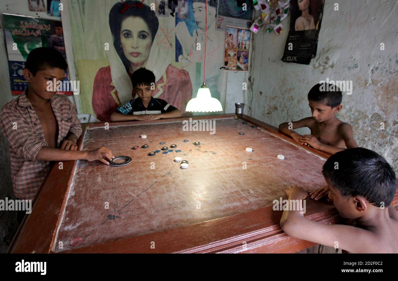 Carrom boys hi-res stock photography and images - Alamy
