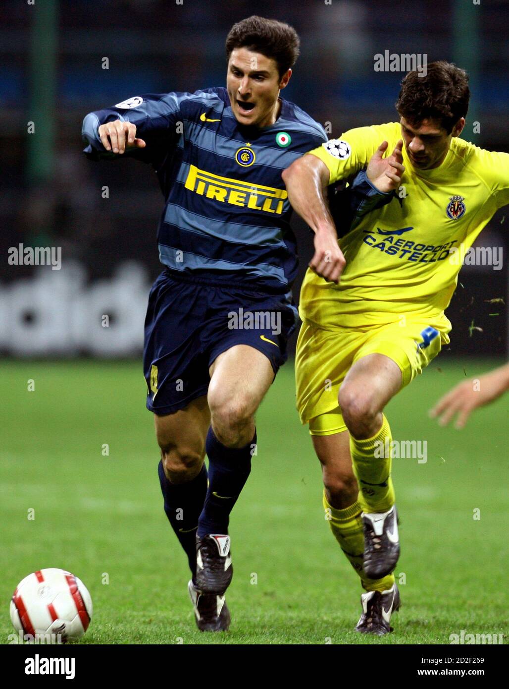 Javier zanetti l hi-res stock photography and images - Alamy