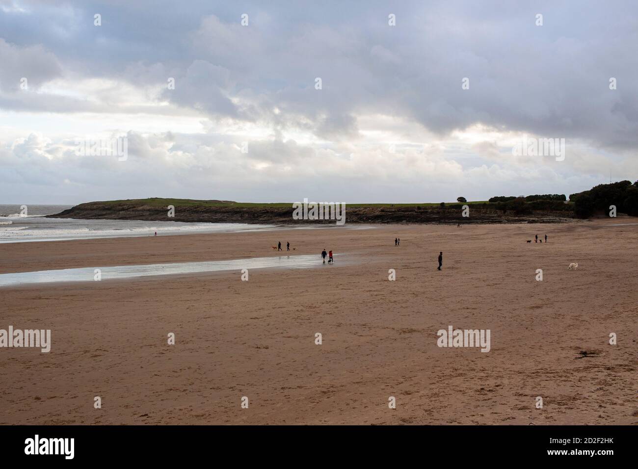 Barry island pleasure beach hi-res stock photography and images - Alamy
