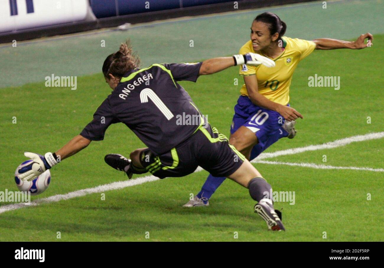 Nadine angerer hi-res stock photography and images - Alamy