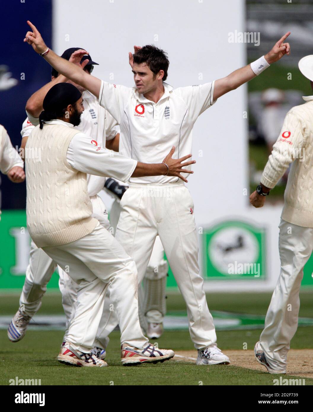 Mathew anderson hi-res stock photography and images - Alamy