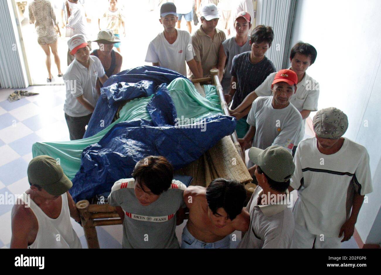 Homeless People In Vietnam High Resolution Stock Photography and Images ...