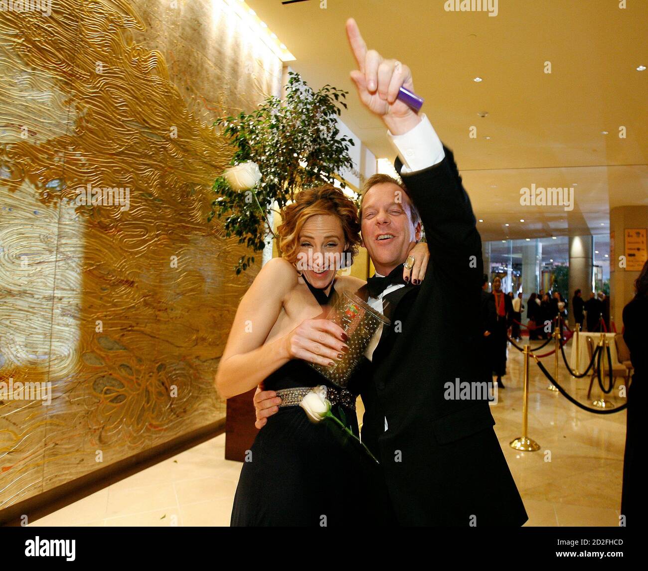 Kiefer sutherland and kim raver hi-res stock photography and images - Alamy