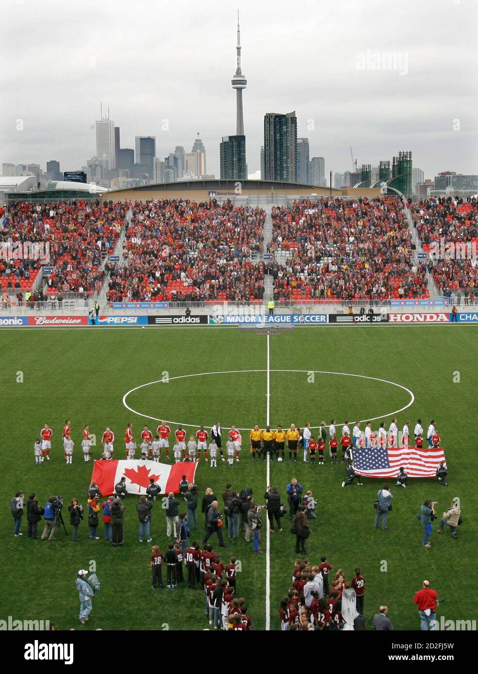 Bmo field stands hi-res stock photography and images - Alamy
