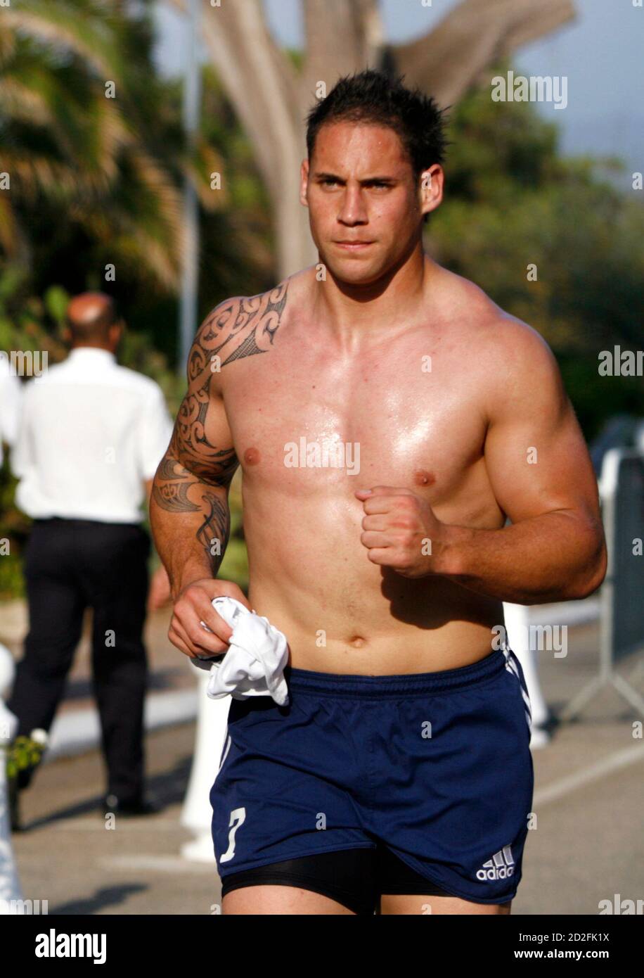 New zealands luke mcalister hi-res stock photography and images - Alamy