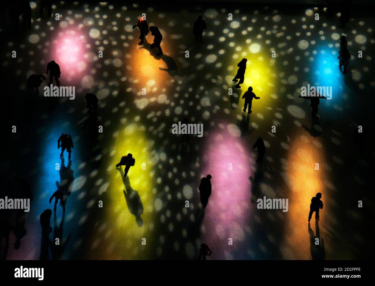 Ice rink tokyo hi-res stock photography and images - Alamy