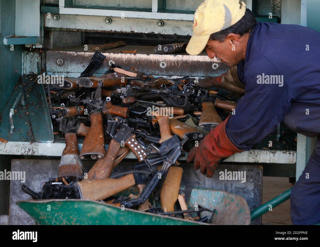 Uxo operations hi-res stock photography and images - Alamy