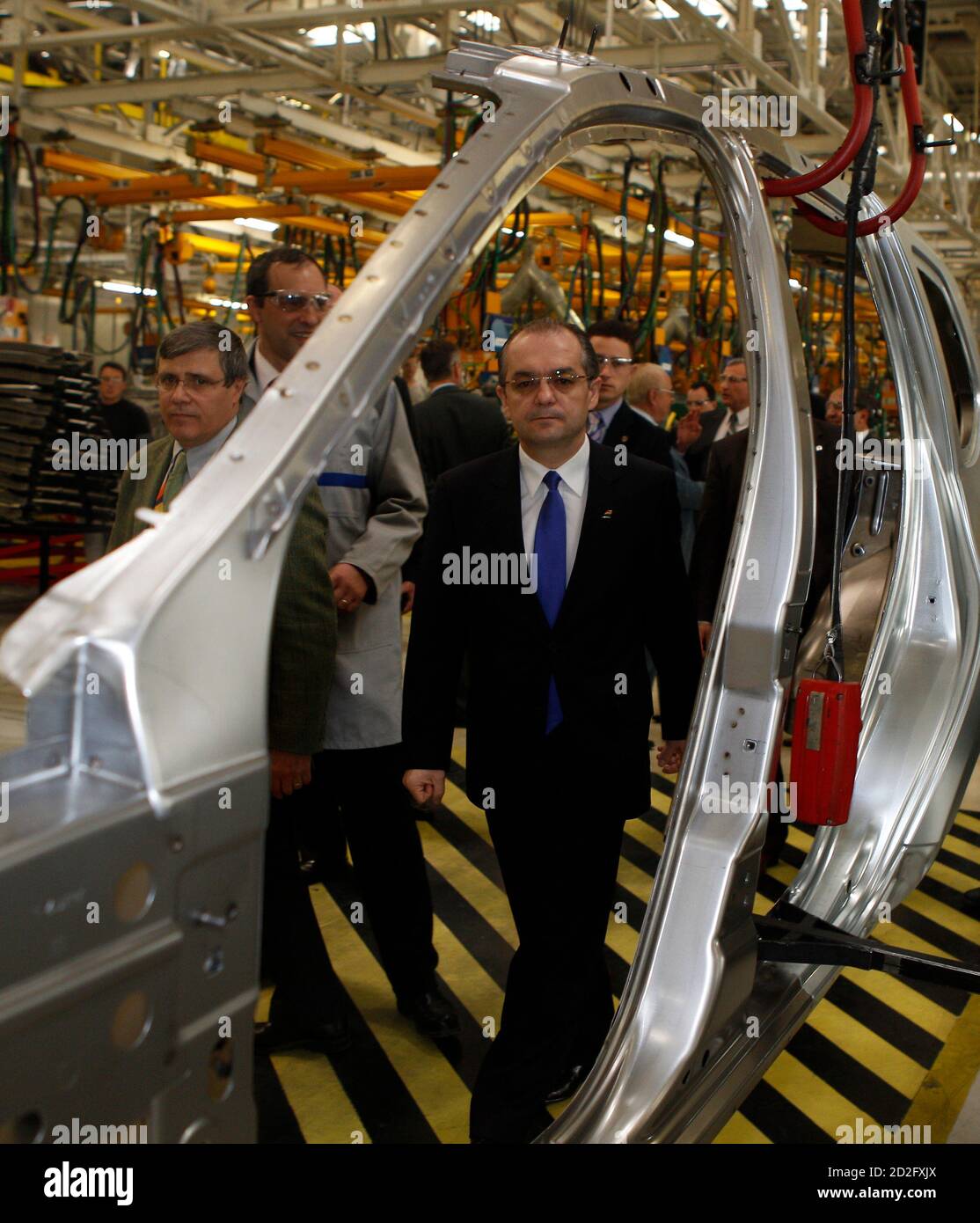 Dacia factory hi-res stock photography and images - Alamy