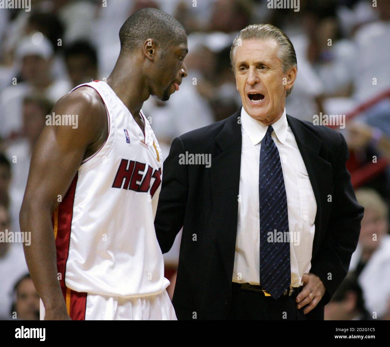Pat riley basketball hi-res stock photography and images - Alamy