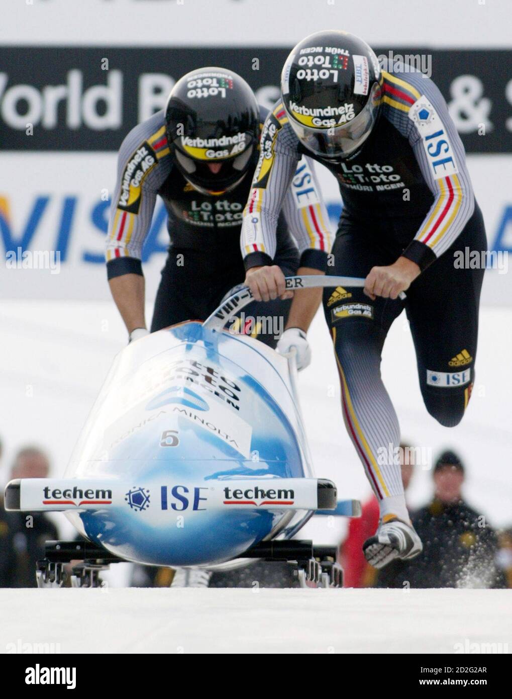 Bobsleigh two man hi-res stock photography and images - Alamy