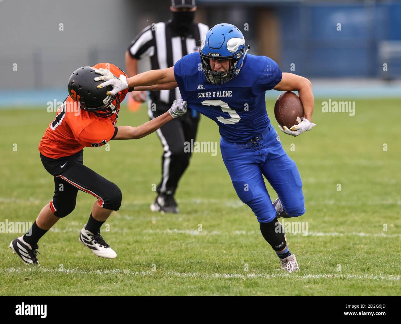 High School football action with Coeur d'Alene vs Post Falls freshmen ...