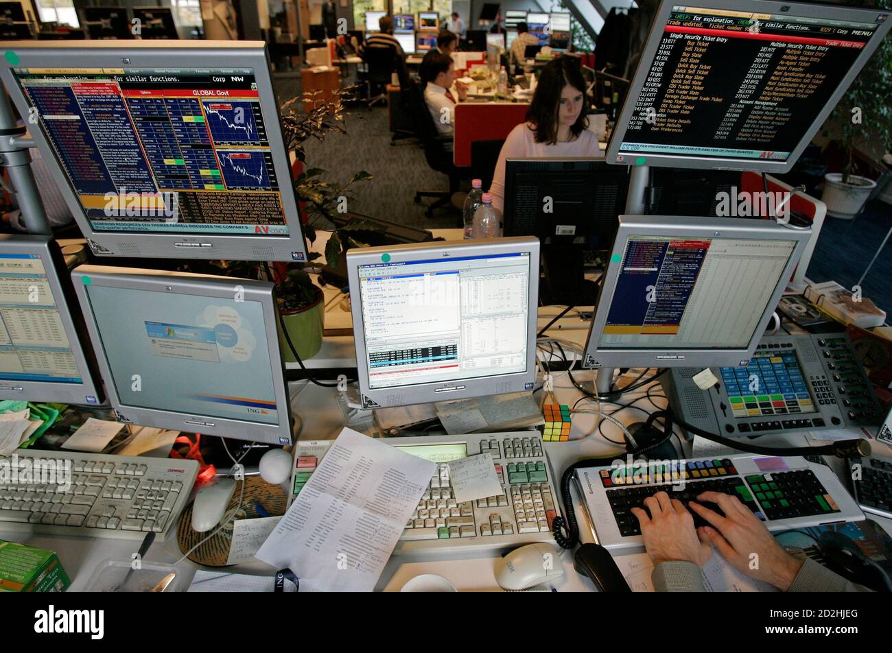 Standby screen hi-res stock photography and images - Alamy