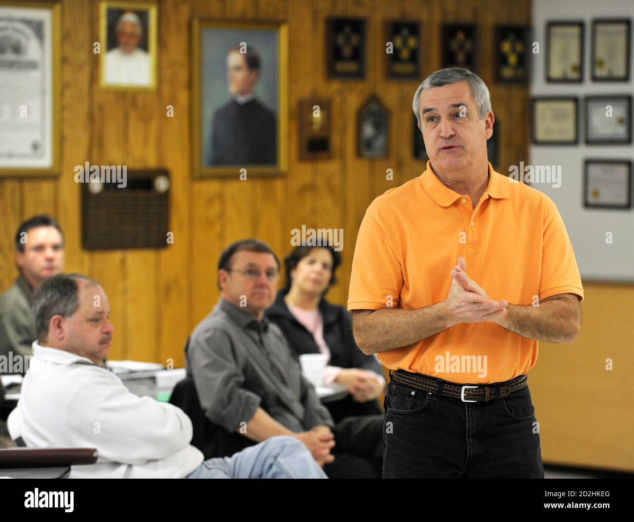 Members club meeting business hi-res stock photography and images - Alamy