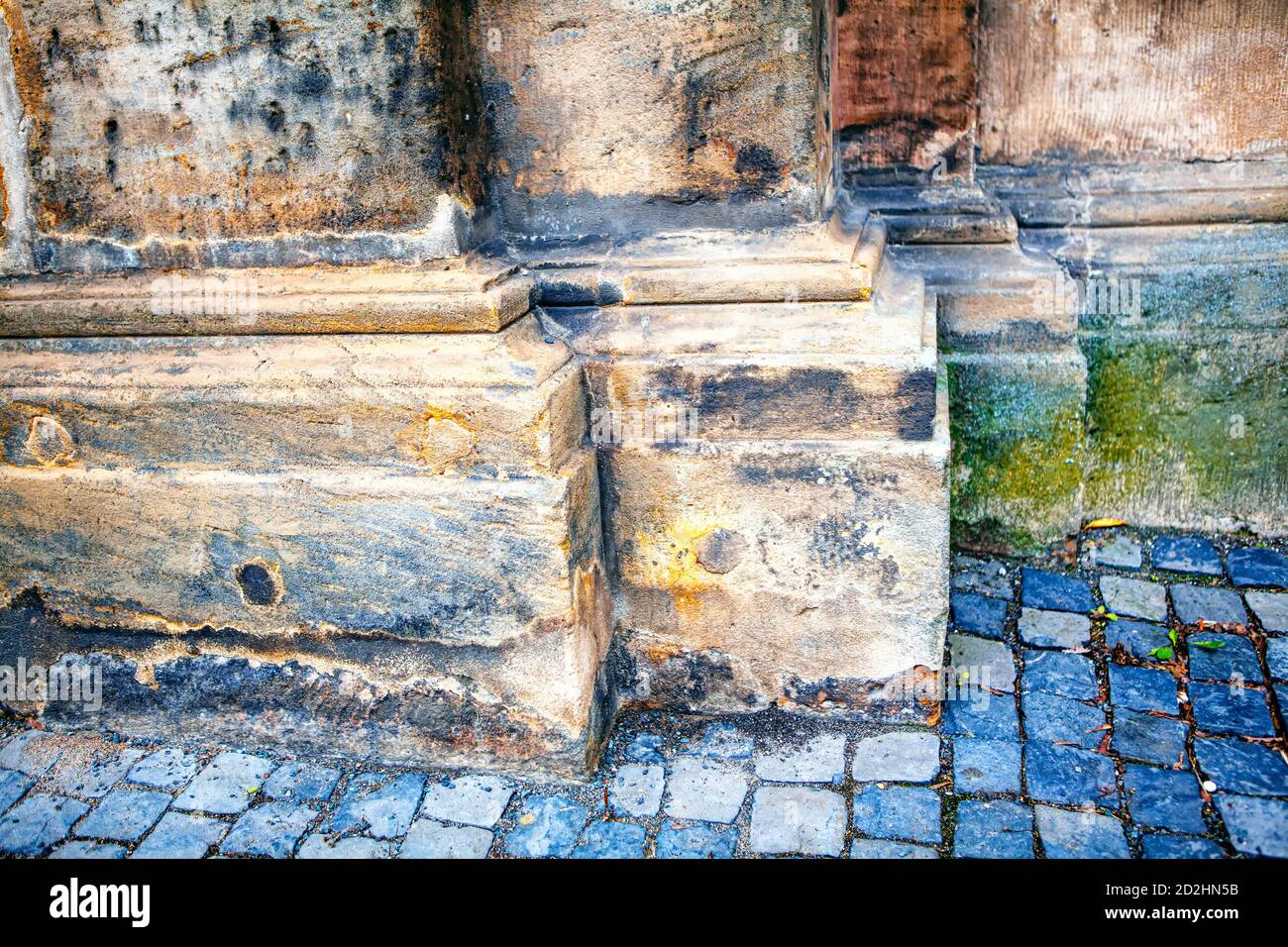 Traditional Rough Stone Building High Resolution Stock Photography and ...