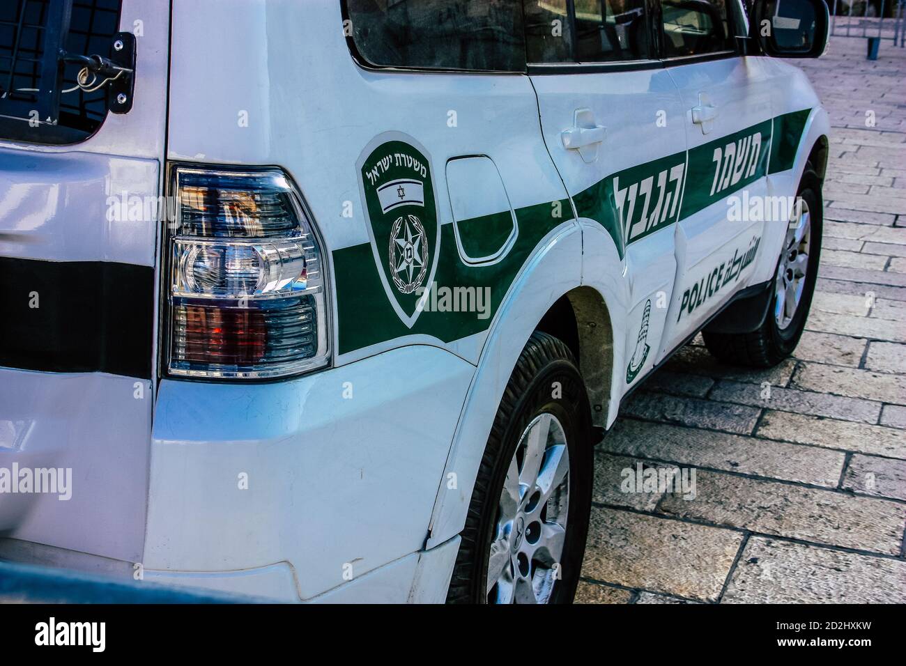 Israeli police car patrolling hi-res stock photography and images - Alamy