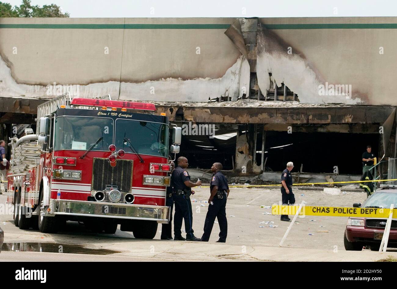 Sofa super store fire hi-res stock photography and images - Alamy
