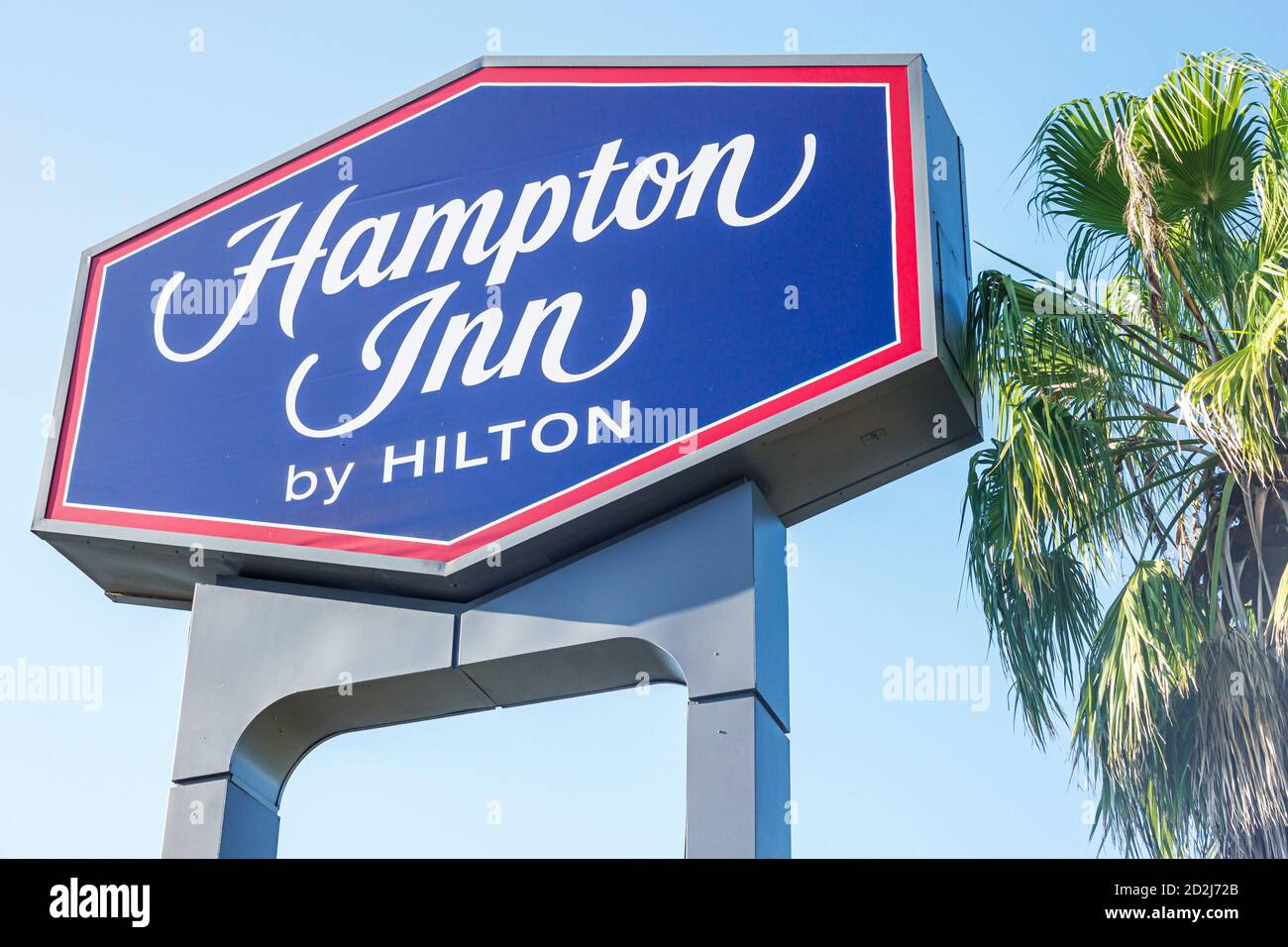 Hampton hill hi-res stock photography and images - Alamy