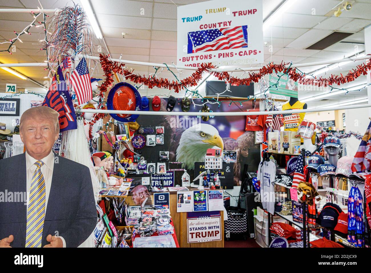 Towne square hi-res stock photography and images - Alamy