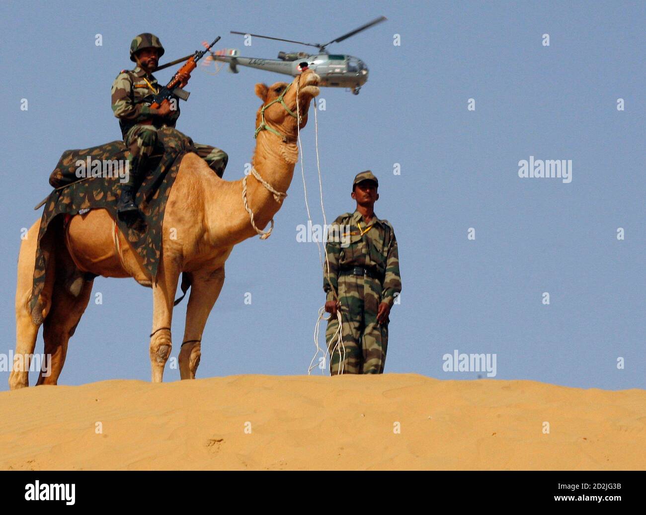 Indian army soldiers during guard hi-res stock photography and images ...