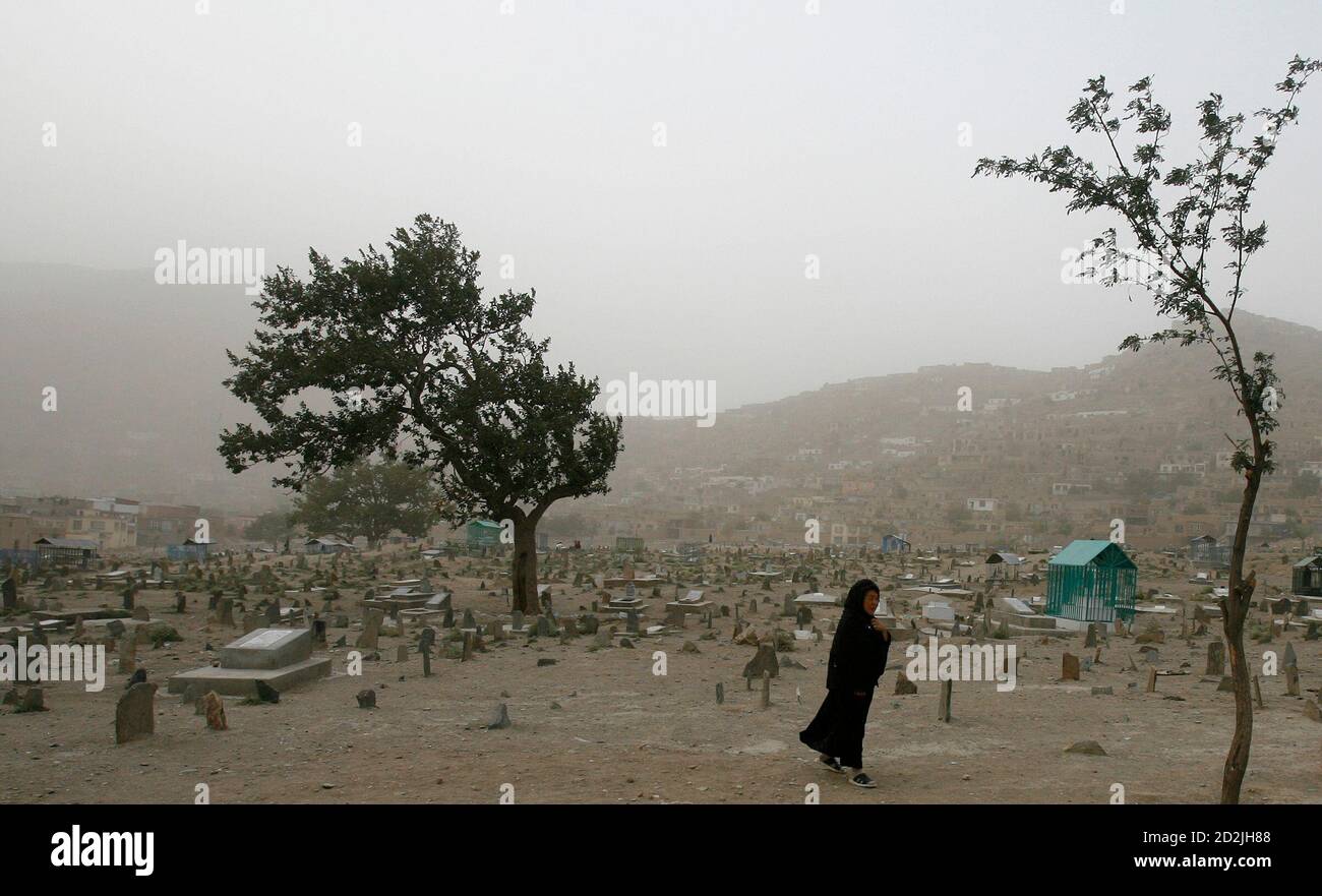 Kabul cemetery hi-res stock photography and images - Alamy
