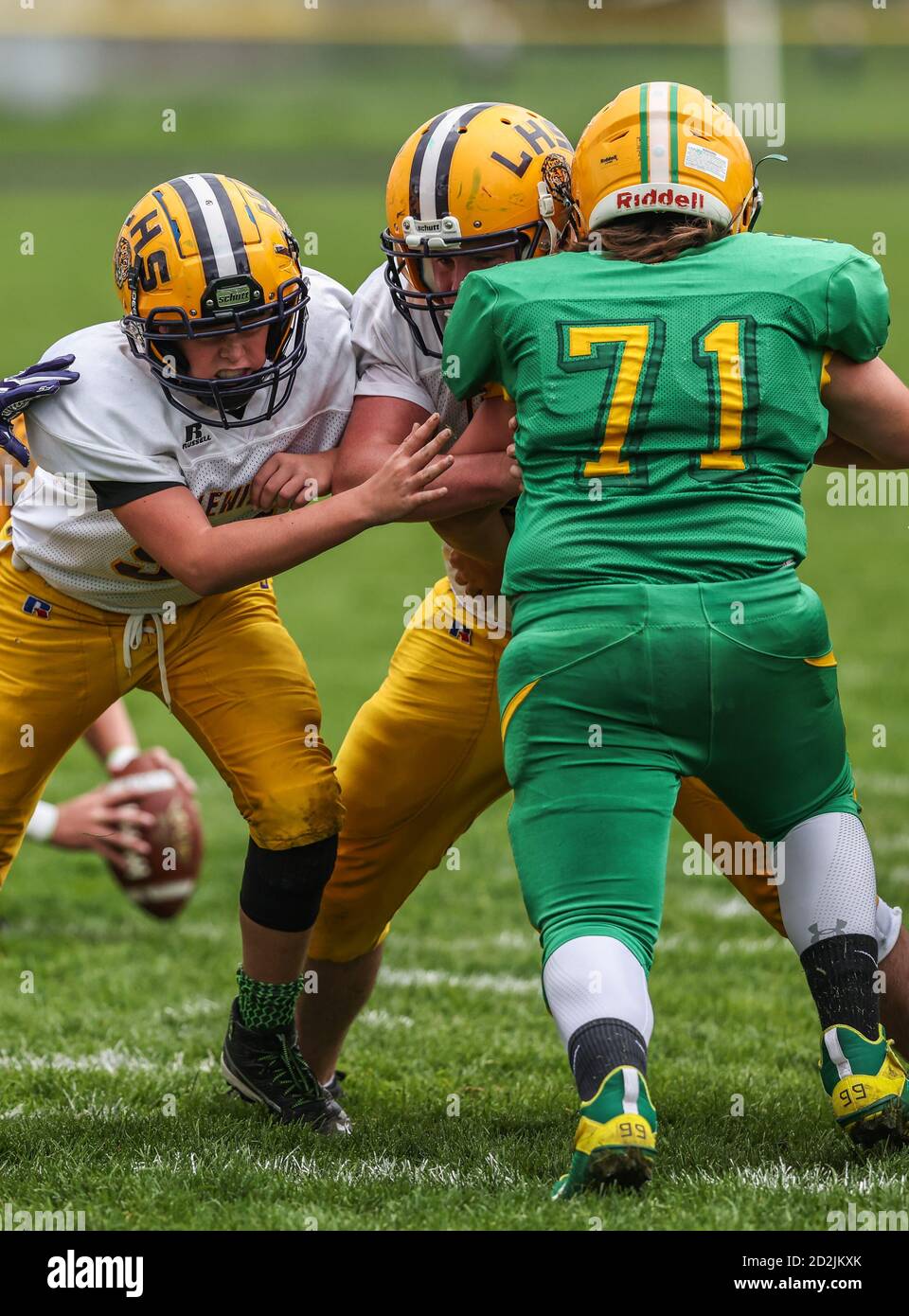 Tackle football action with Lewiston vs Lakeland High School freshmen ... Tackle football action with Lewiston vs Lakeland High School freshmen ...