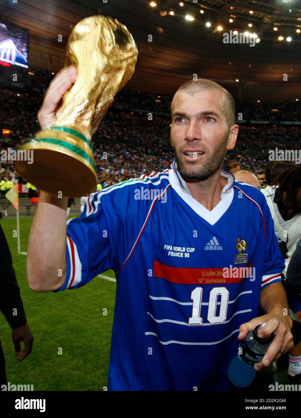 France 1998 world cup trophy hi-res stock photography and images - Alamy