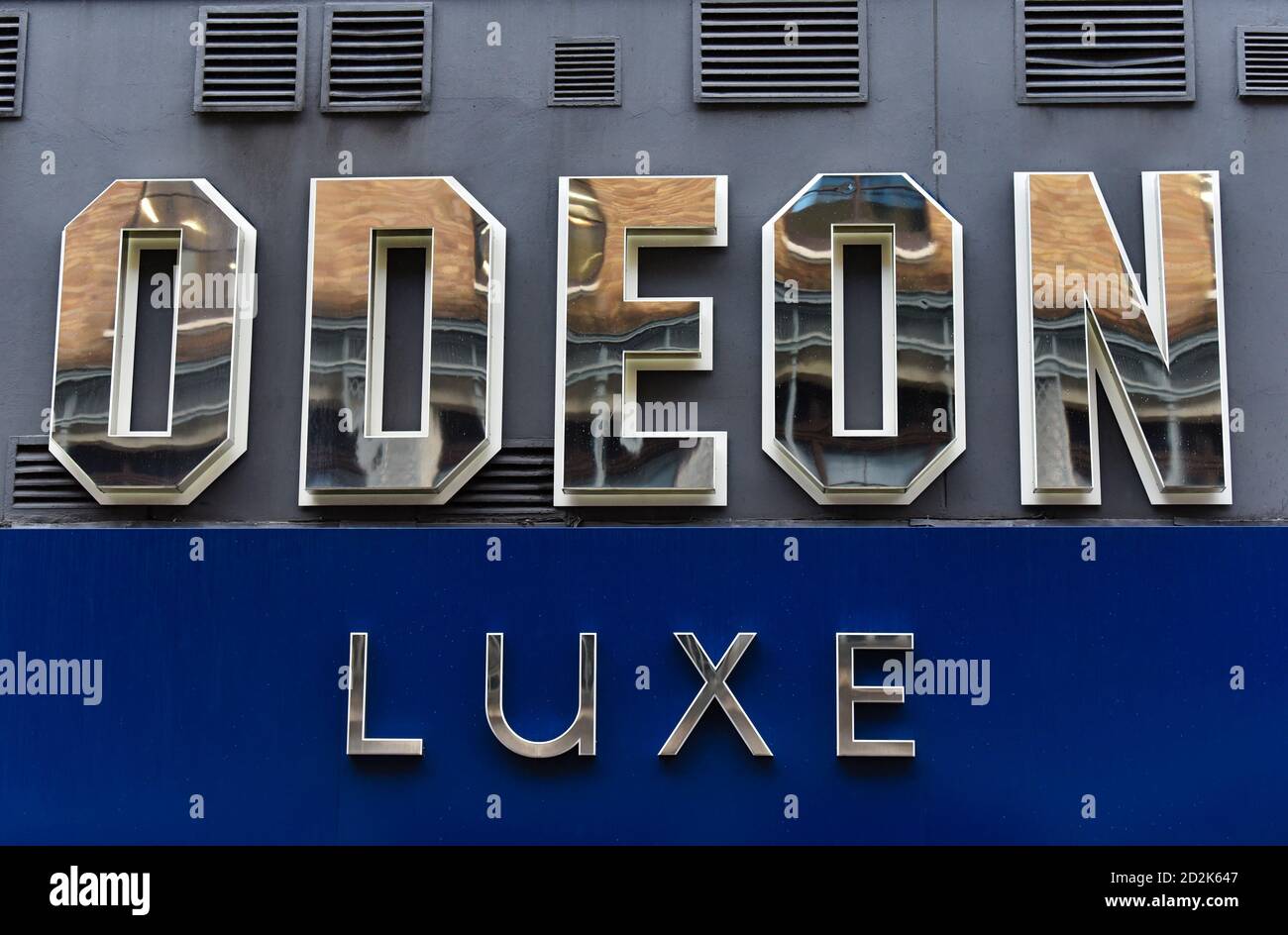 Cinema now open sign hi-res stock photography and images - Alamy