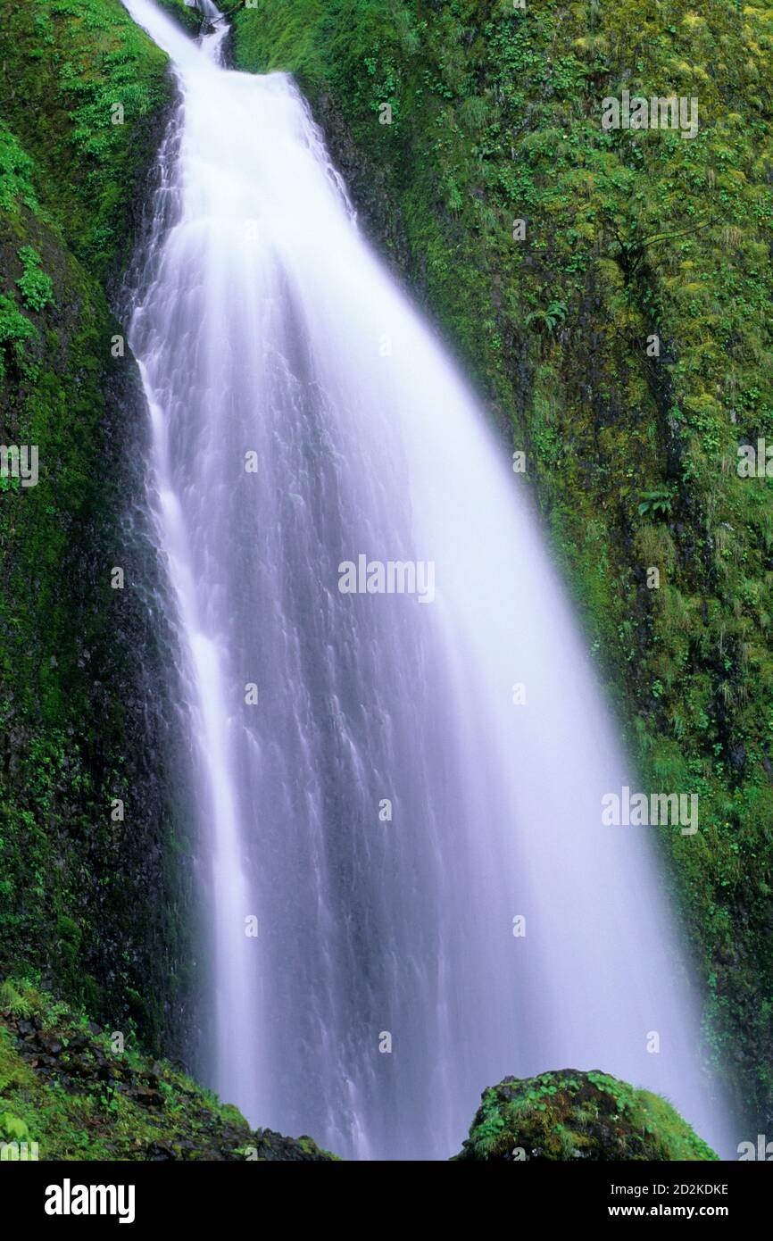 Wahkeena Falls, Mt Hood National Forest, Columbia River Gorge National Scenic Area, Oregon Stock ...