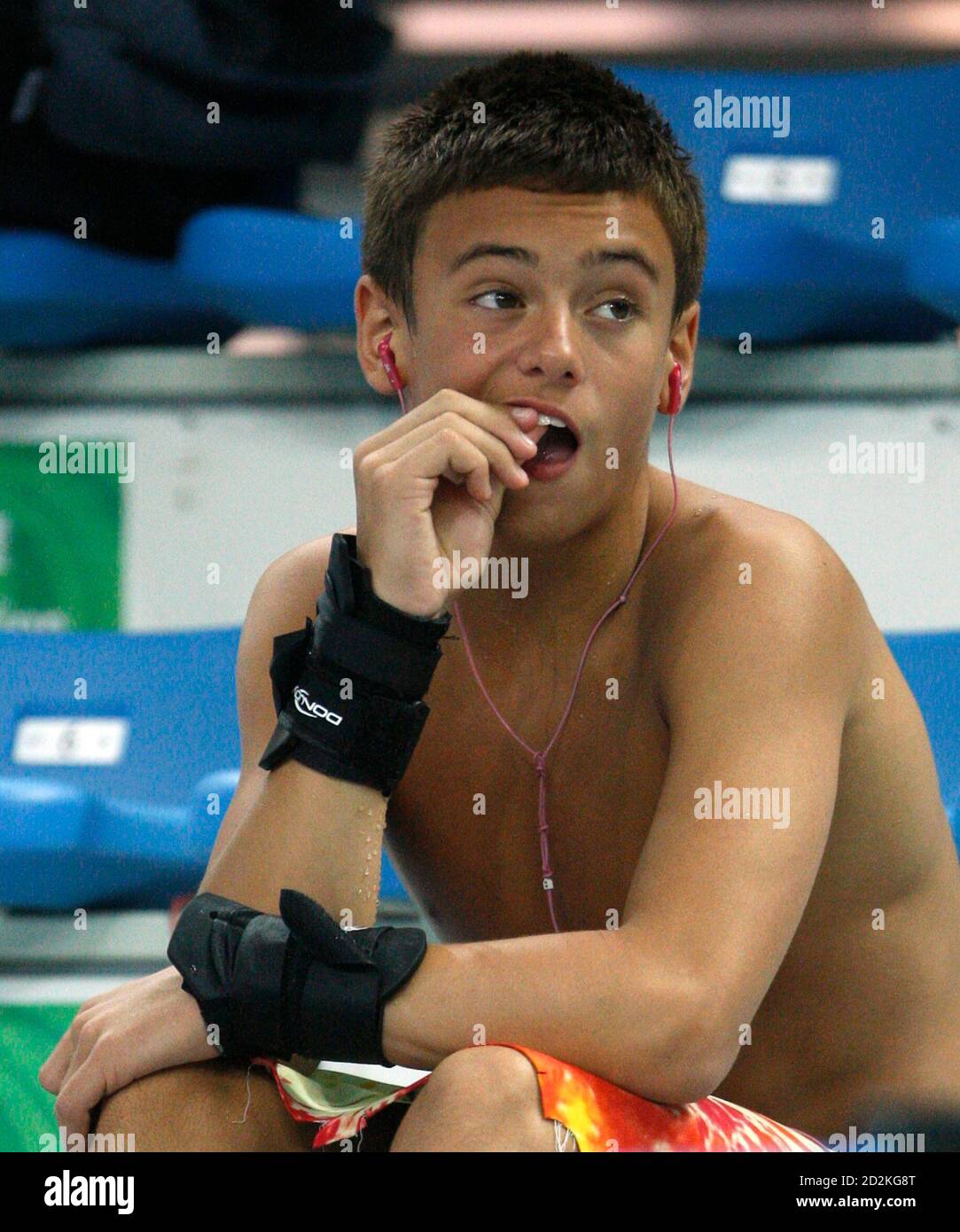 Diving break hi-res stock photography and images - Alamy