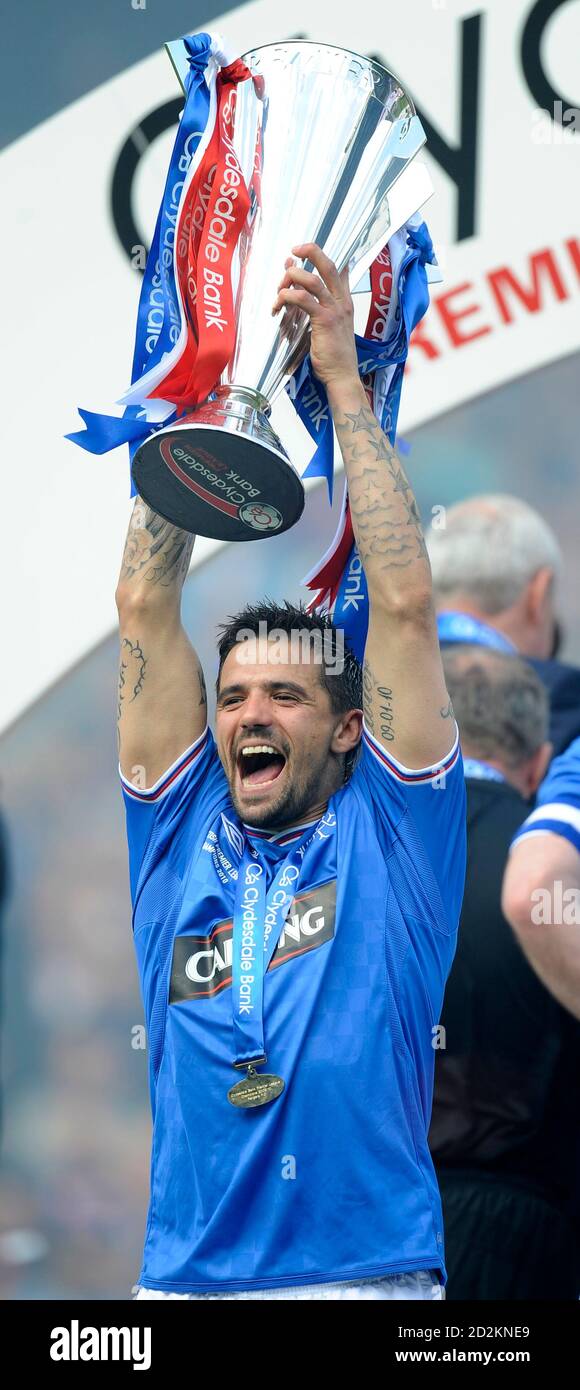 The scottish league trophy glasgow rangers hi-res stock photography and ...