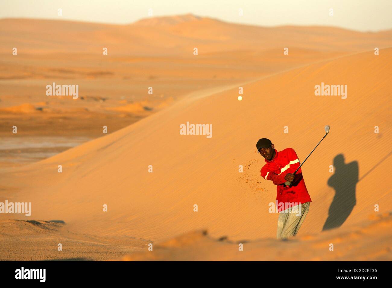 Namibian golf course hi-res stock photography and images - Alamy