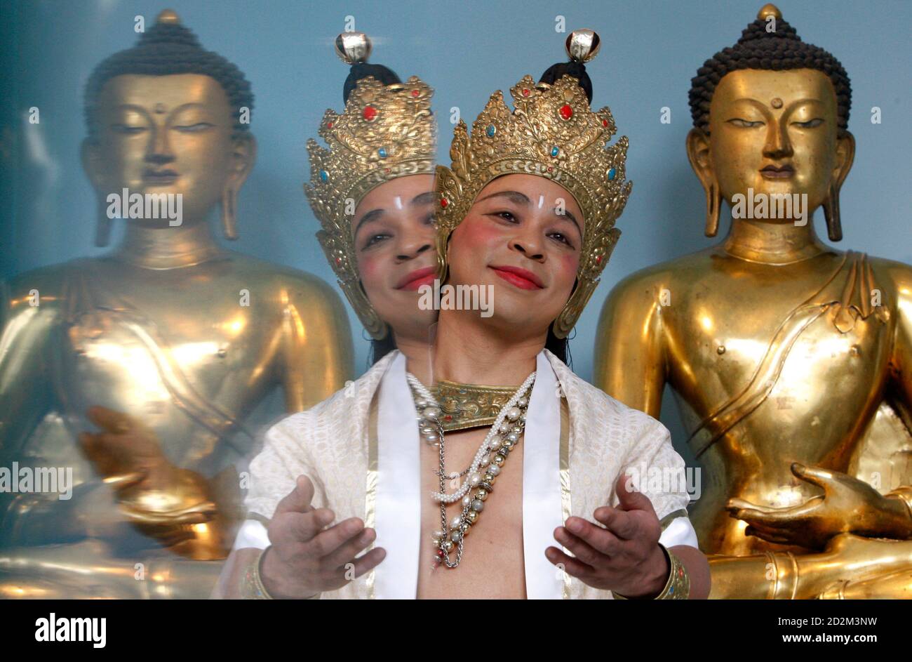Padmapani avalokiteshvara hi-res stock photography and images - Alamy