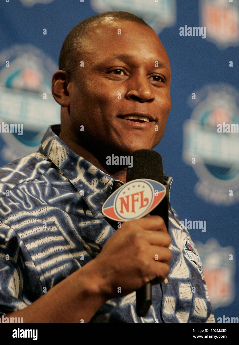 Barry sanders pro bowl hi-res stock photography and images - Alamy