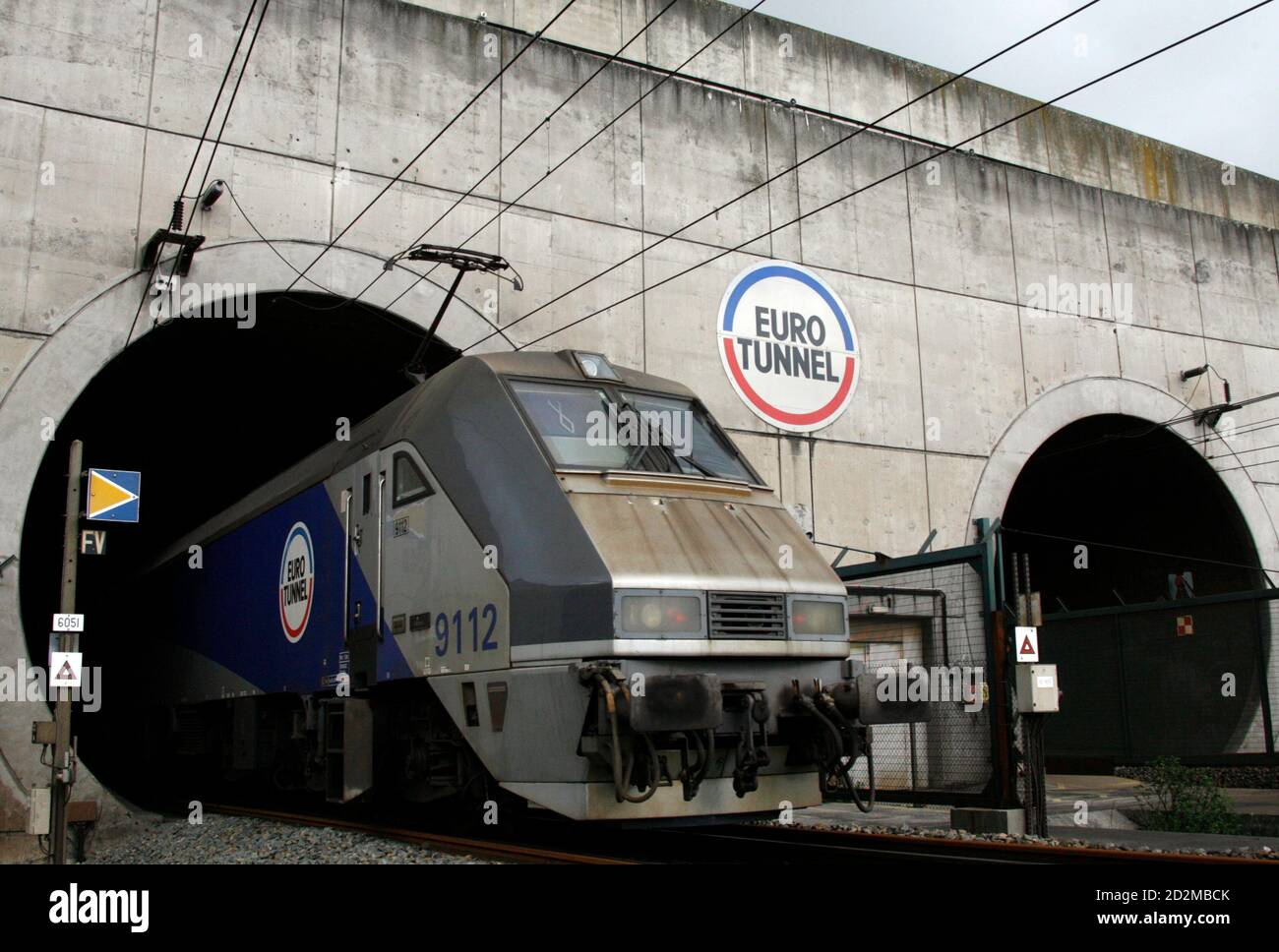 Eurotunnel terminal at calais service hi-res stock photography and ...