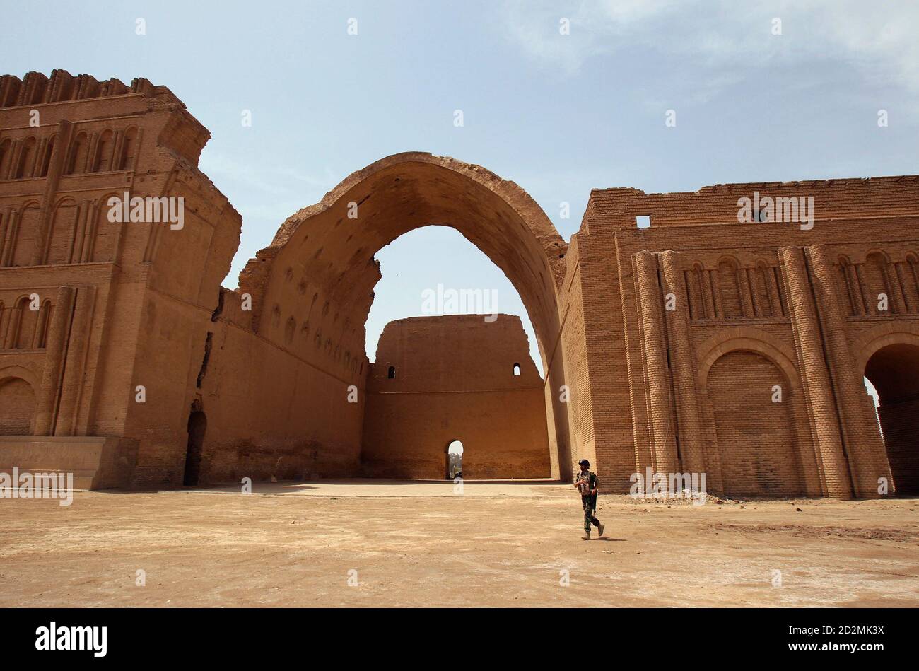 Ctesiphon arch hi-res stock photography and images - Alamy