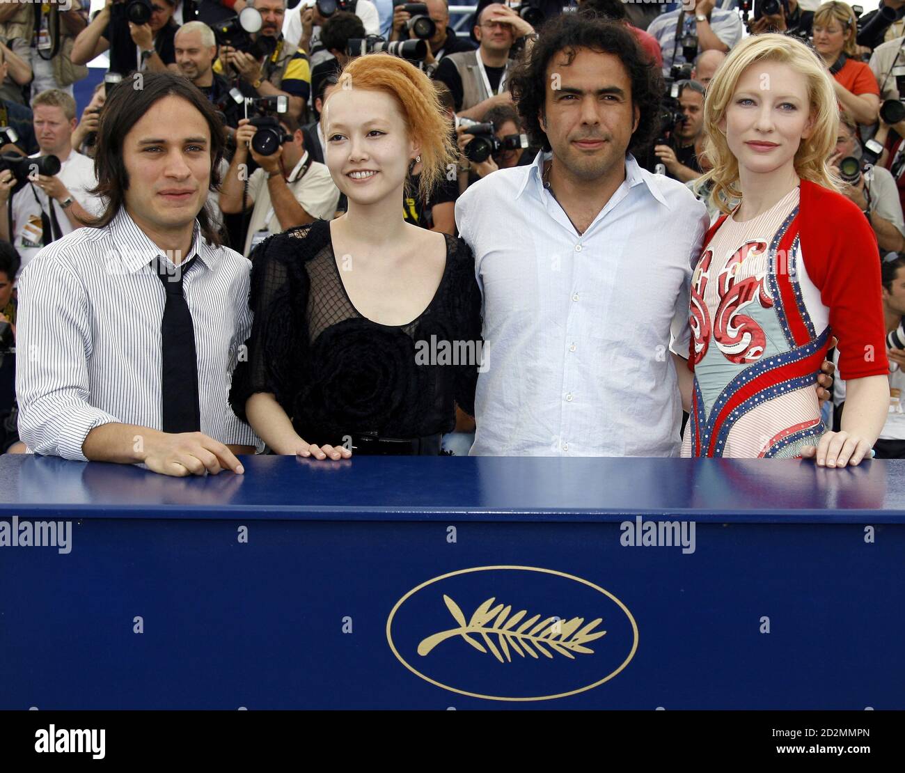 Showbiz babel hi-res stock photography and images - Alamy