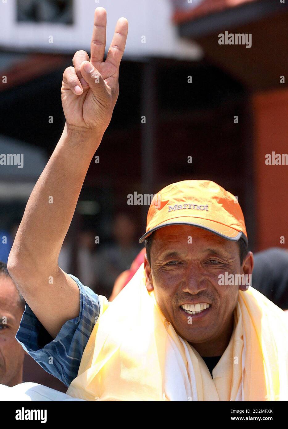 Apa sherpa everest hi-res stock photography and images - Alamy