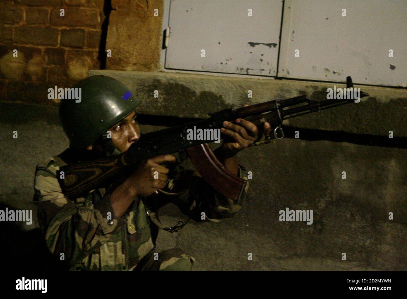 Africa ak47 soldier hi-res stock photography and images - Alamy