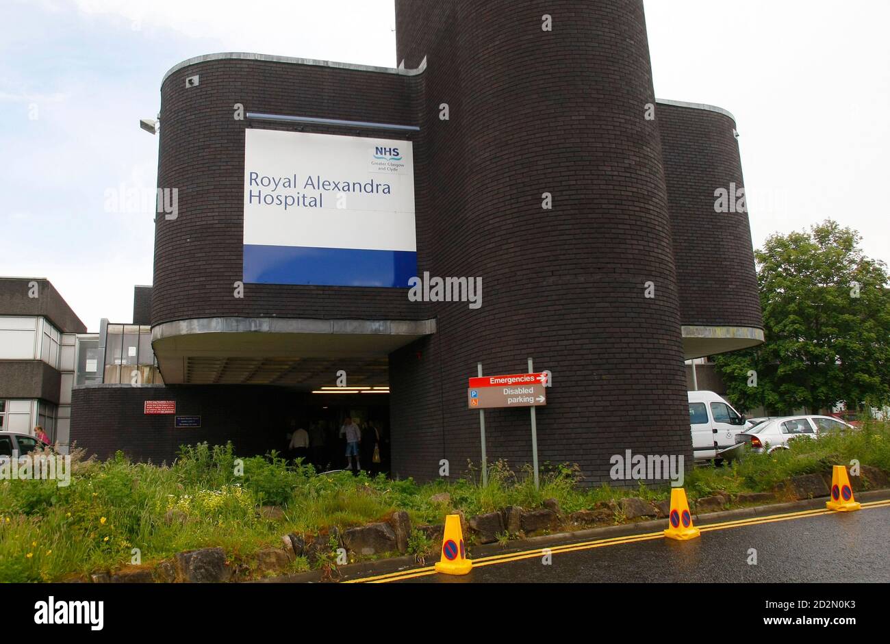 Royal alexandra hospital, paisley, hi-res stock photography and images ...