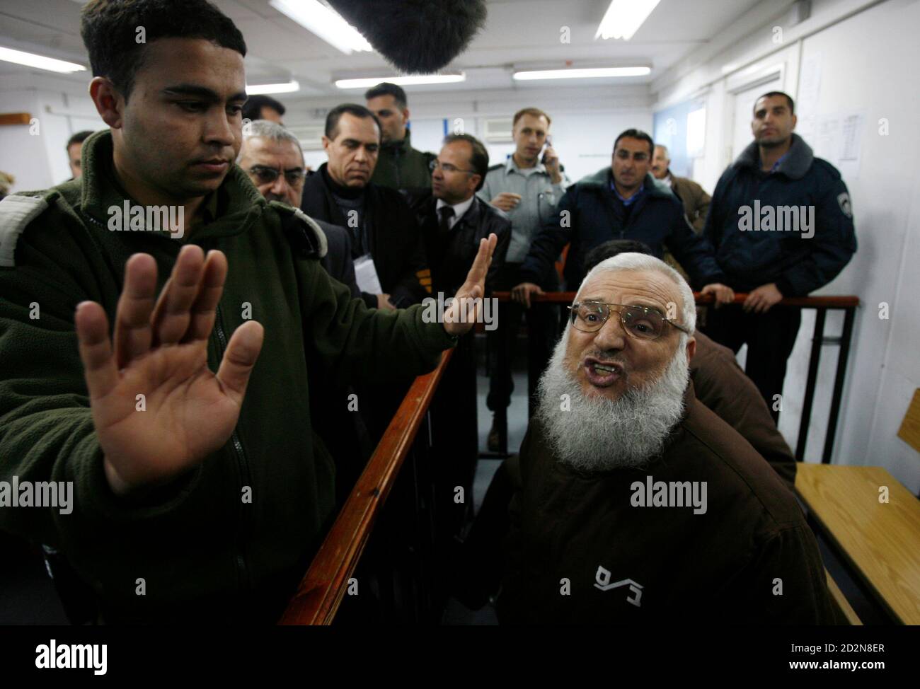 Hamas member hi-res stock photography and images - Alamy