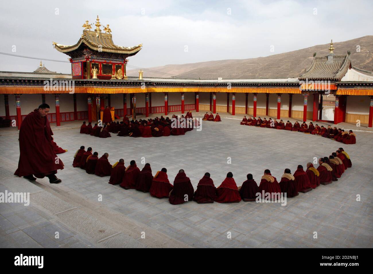 Traditions of tibet hi-res stock photography and images - Alamy