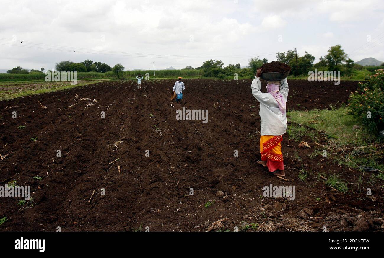 Northern plains indians hi-res stock photography and images - Alamy