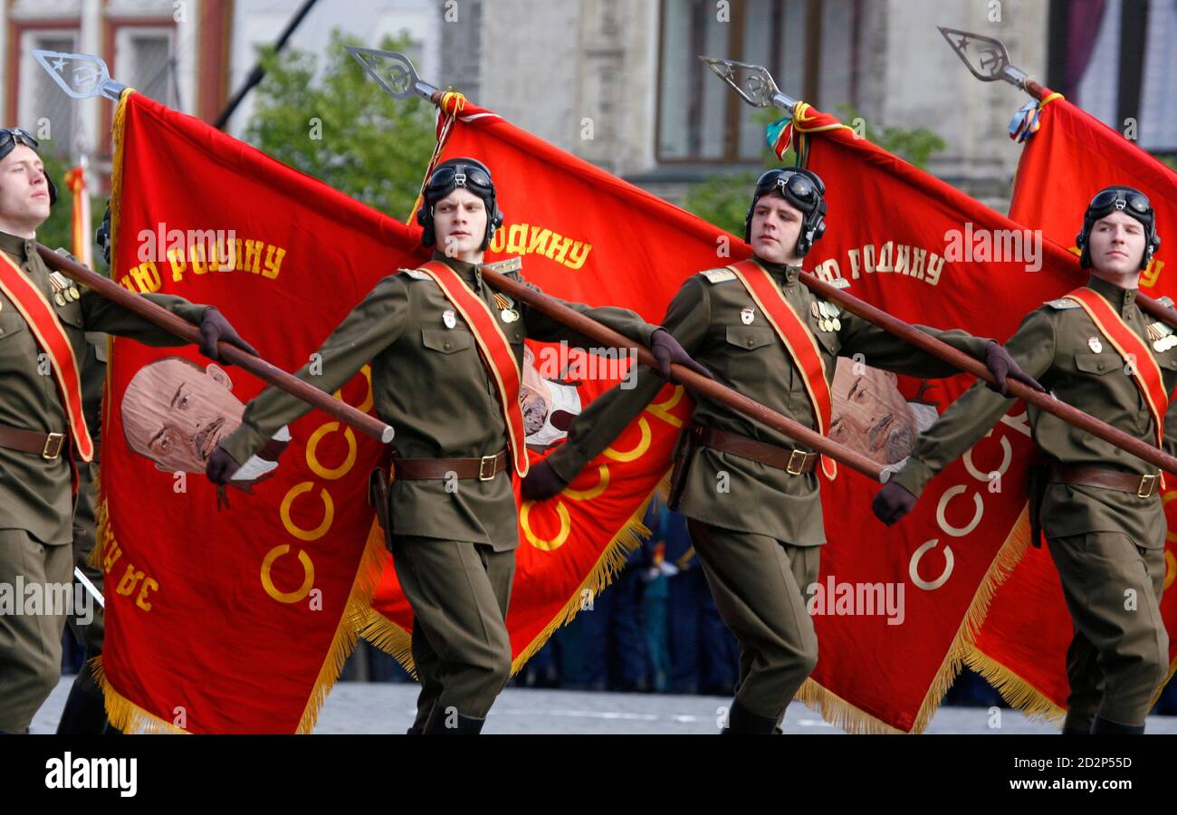 Lenin red square may day hi-res stock photography and images - Alamy