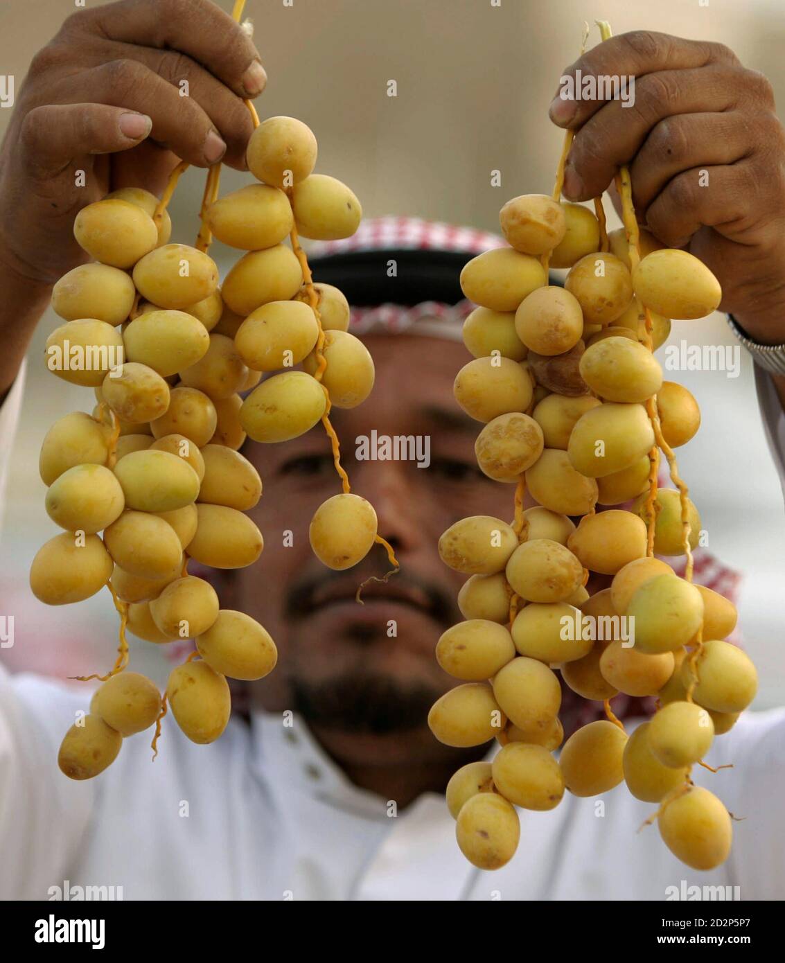 Saudi Arabia Fruit Market High Resolution Stock Photography and Images ...